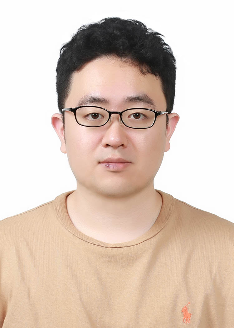 CHANGWOO HWANGBO - Department of Economics